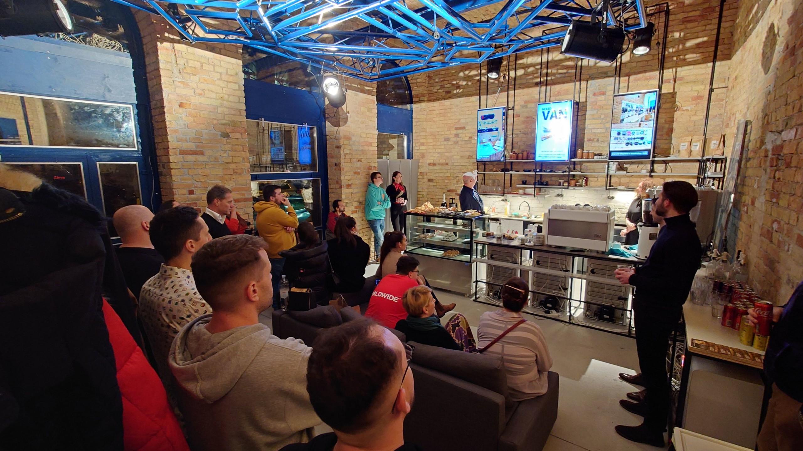 A teljesen megújult Zaj Stúdióba üzletfejlesztési vezető munkatársat keresünk. - ZAJ-Klub